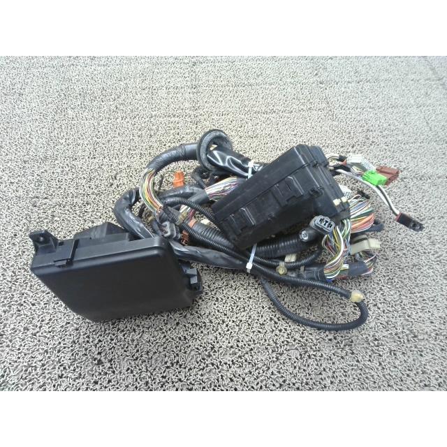 2211241 4697・レジェンド KA9 前期 ホンダ C35A 【ヒューズボックス】 エンジン内 (97312759) 検査済み 38250-SZ3-J01 : カーリユース ヤフー ...