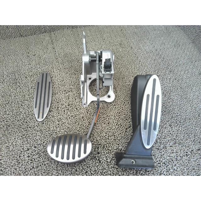 2302061 4730・BMW ミニ R55 MM16 クラブマン クーパーS 871 ガンメタ 【ブレーキ フットレスト ペダル セット ...