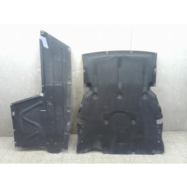 2310181 4850・BMW 1シリーズ 1A16 F20 116I ターボ車 N13B16A 【エンジンアンダーカバー】 2枚セット ...