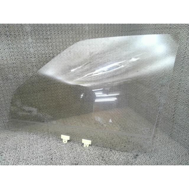 2405151 4947・セドリック Y31 日産 KL0 シルバー色 【F左ドアガラス】 ドアガラス (102625422) 検査済 ...