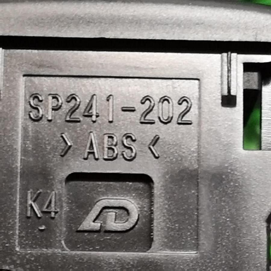MR41S【衝突防止 OFF スイッチ】H28 スズキ ハスラー G (6.2万km) 送料\250可 SP-241-202 HS18C ...