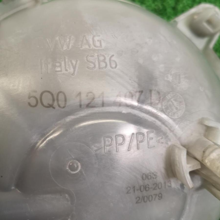 AUCJZ【ラジエター リザーブタンク】H25 フォルクスワーゲン ゴルフ TSIコンフォートライン 5Q0121407 送料\400可 最終 ...