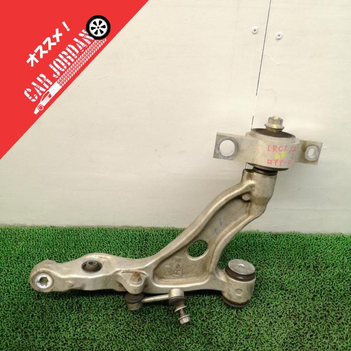 最終売り尽くし！AVC10【フロント ロアアーム 右】48620-30320 H27 レクサス RC300h Fスポーツ (7.3万km ...