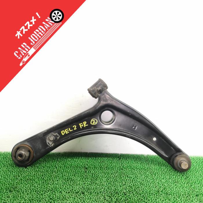 CV5W 前期【フロントロアアーム 右】4013A010 H31 三菱 デリカD:5 C2 G-NAVI PACKAG DEL002 : カー ...