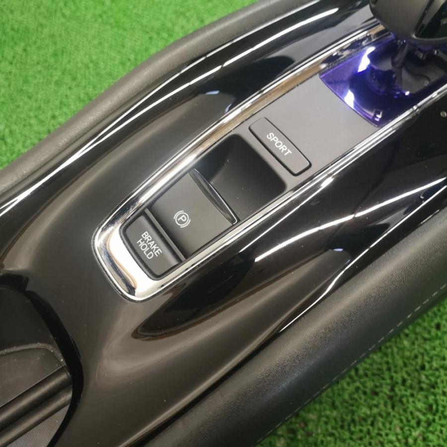 RU4 前期【センターコンソール】83407-T7A-003ZB H26 ホンダ ヴェゼル ハイブリッド【F】 VZH010 : 1 ...