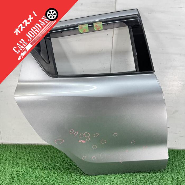 スイフト スポーツ ZC33S【リアドア 右(R)】※ガラス付 ZNC 68003-53R00 R4 スズキ (2.8万km)【J ...