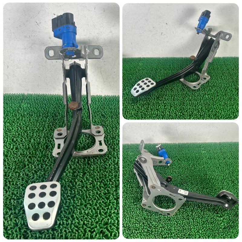 ロードスター ND5RC【アルミペダル 4点】N243-41-600B N243-41-300B アクセル/ブレーキ/クラッチ/フットレスト ...