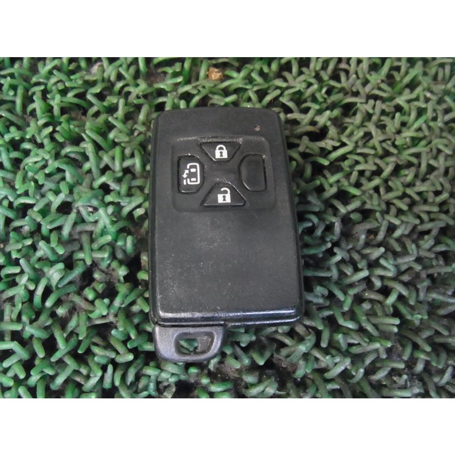 240830-鍵1 送料無料 ノア ZRR70 スマートキー 3ボタン 基盤番号 271451-6230 : 中古部品のカーマテ1号店 - 通販 - Yahoo!ショッピング