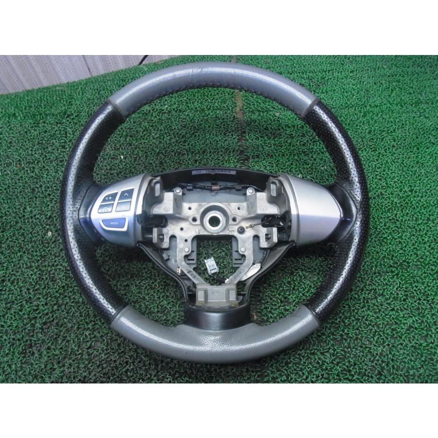 250305-WB14 希少 アウトランダー CW5W 純正 レザーコンビステアリング コンビハンドル : 中古部品のカーマテ1号店 - 通販 - Yahoo!ショッピング