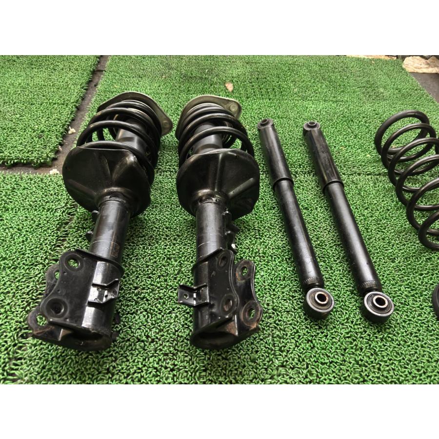 250313-E7 美品 エブリィ DA64V 純正サスショック 1台分 ストラット 41601-68H50 41602-68H50 41700-68H00 : 中古部品のカーマテ1号店 ...