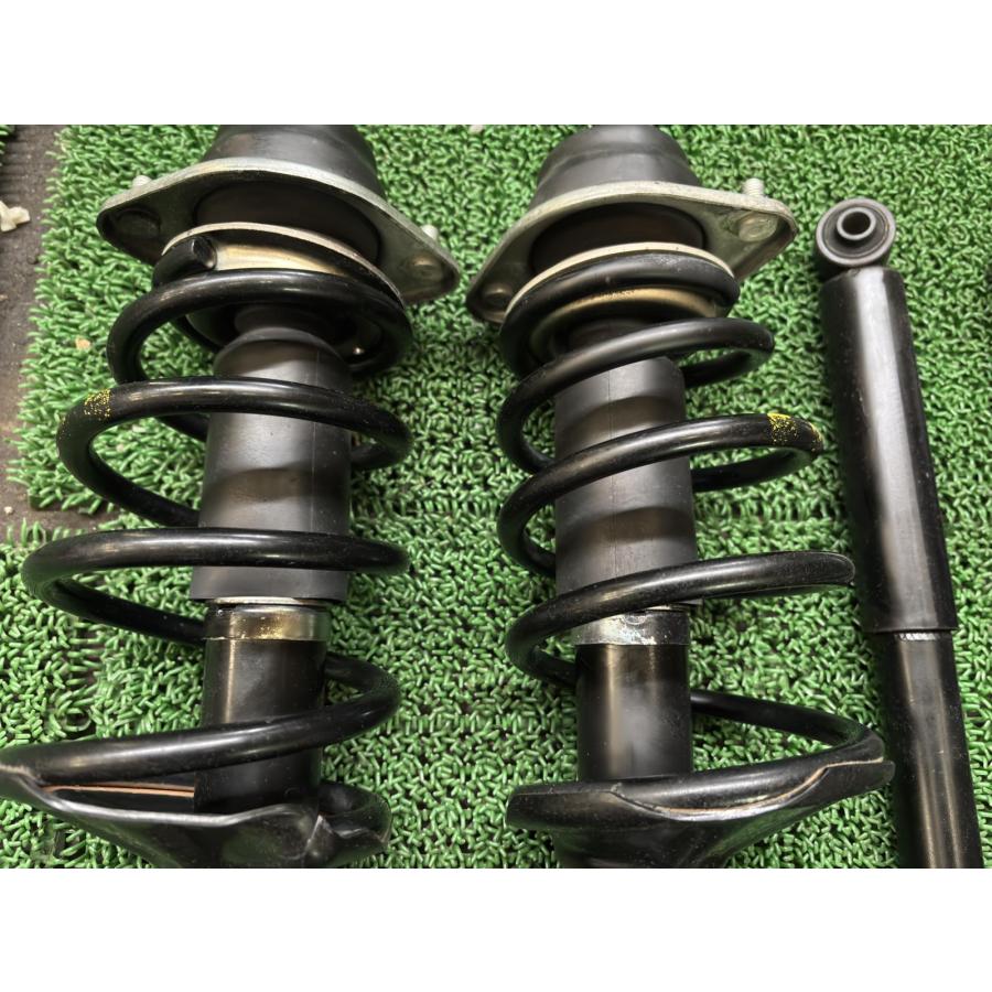 250313-E7 美品 エブリィ DA64V 純正サスショック 1台分 ストラット 41601-68H50 41602-68H50 41700-68H00 : 中古部品のカーマテ1号店 ...