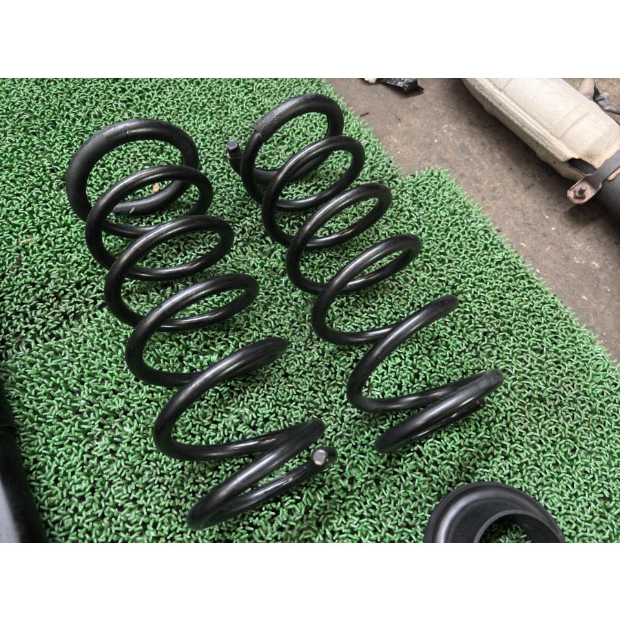 250313-E7 美品 エブリィ DA64V 純正サスショック 1台分 ストラット 41601-68H50 41602-68H50 41700-68H00 : 中古部品のカーマテ1号店 ...