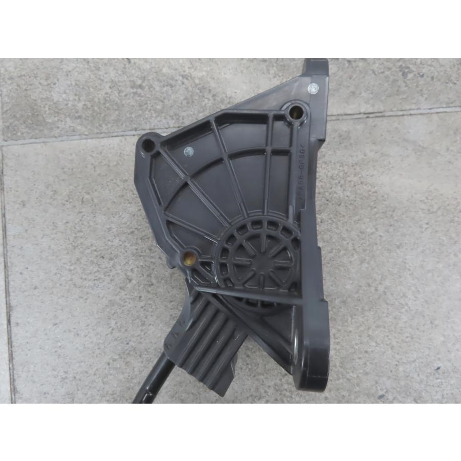 ホンダ ステップワゴン DBA-RG1 スパーダ 後期 アクセルペダル ASSY 純正品番： 17800-SLJ-981 （RG1 RG2 RG3 RG4） : a-d ...