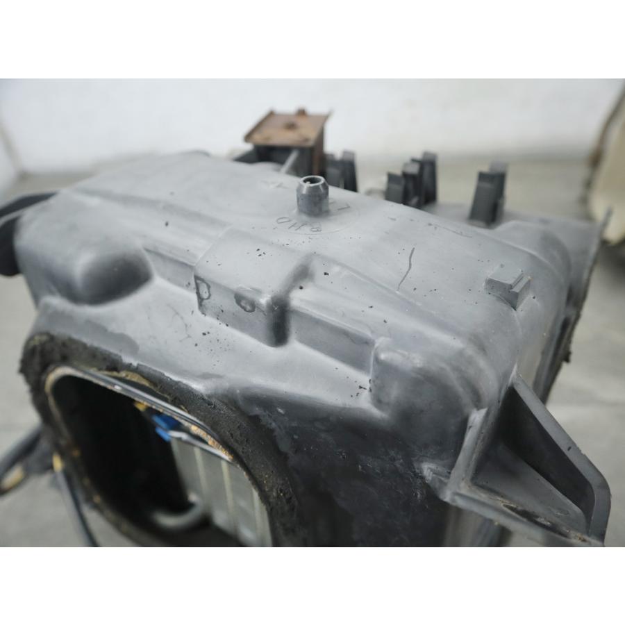 三菱 デリカ スターワゴン P25W リアヒーター エアコン ユニットセット ※ CFC R12 MB630726 MB276728 ...