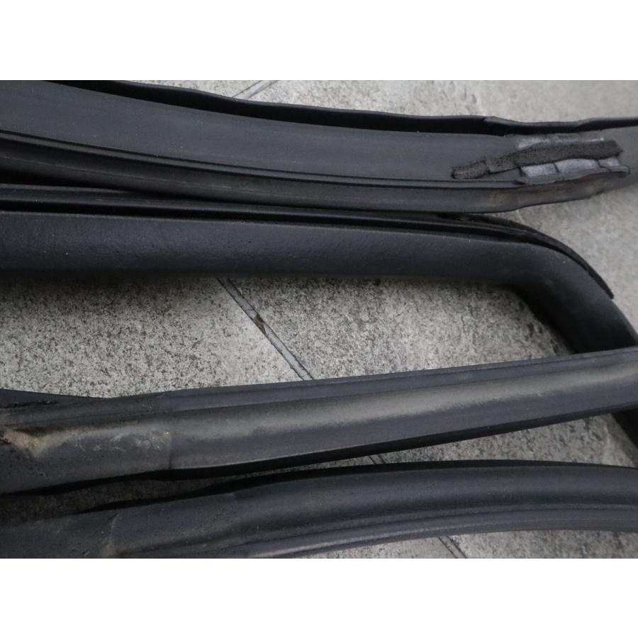 日産 セドリック E-Y31 ハードトップ ボディーサイド ウェザーストリップ 左右セット ※ 76860-25V02 76861-25V02 Y31 UY31 CY31 PY31 ...