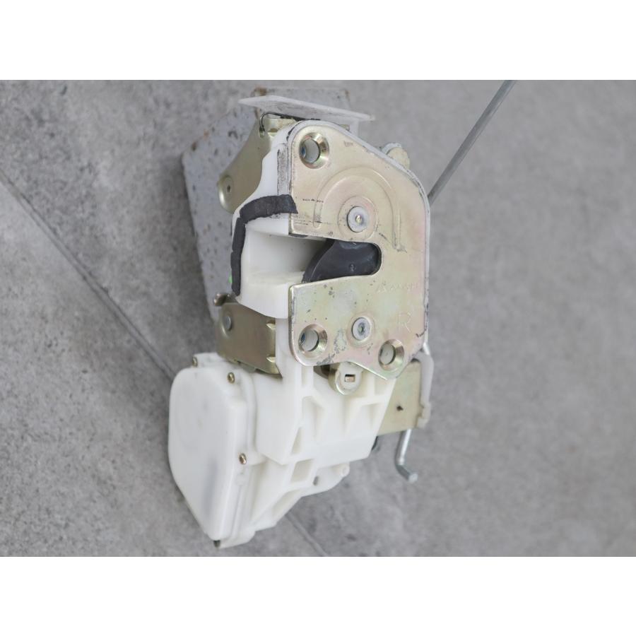 三菱 デリカ スペースギア PD6W 右 フロント ドアロック アクチュエーター MR181610 PA4W PB4W PD4W PA5W PB6W PF6W PD8W PE8W PF8W ...