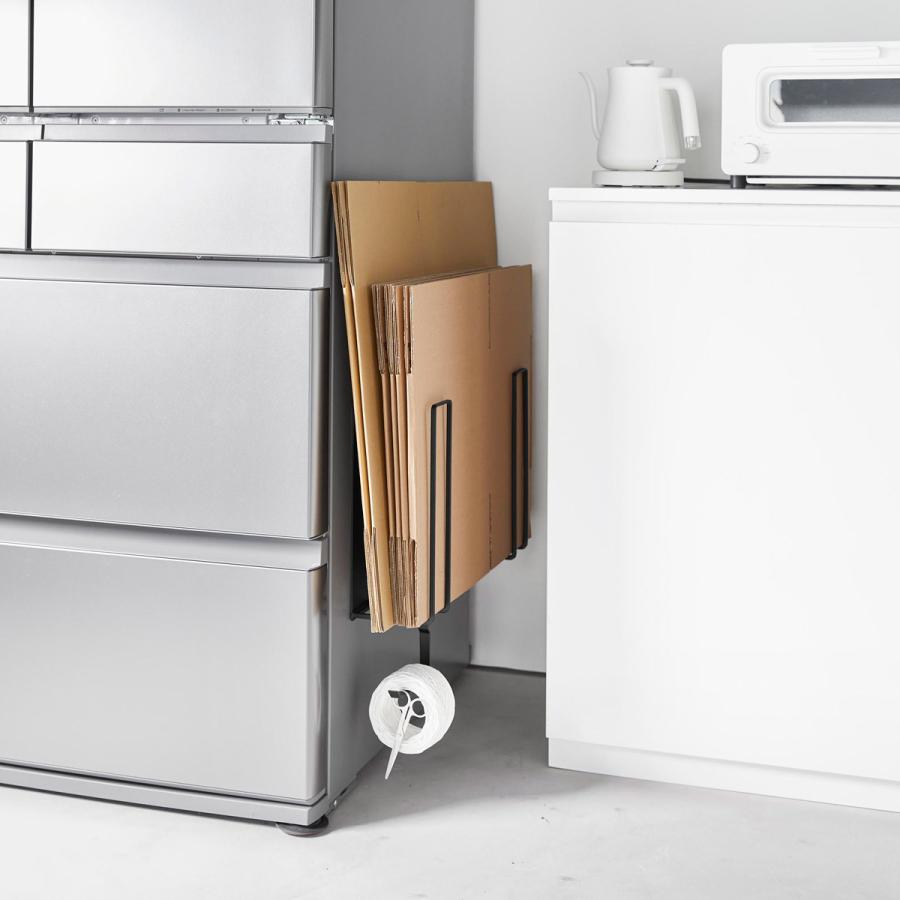 tower ダンボールストッカー 正規品 タワー マグネットダンボールストッカー 壁面収納 壁付け 壁掛け おしゃれ 玄関収納 段ボールストッカー 山崎実業 ブラック : クラシモノ CDF ...