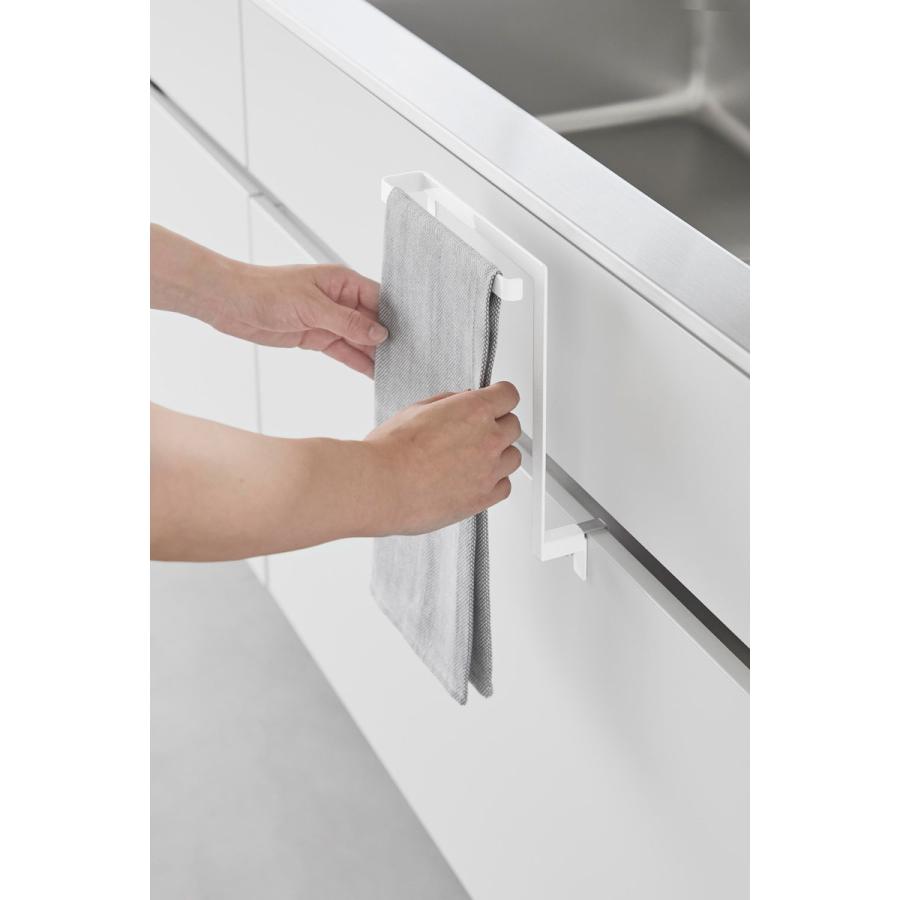 tower タオルハンガー タワー キッチンシンク下収納扉タオルハンガー H15 シンク下扉用 巻き込み防止 タオルバー タオル掛け 山崎実業 ホワイト : クラシモノ CDF - 通販 ...