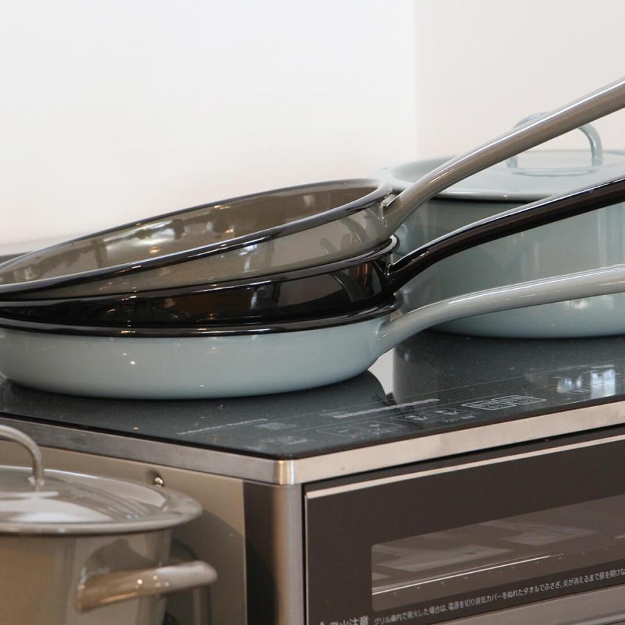 ( Enamel Flying Pan 24cm / ホーローフライパン MUNDER-EMAIL )琺瑯 フライパン キャンプ アウトドア ...