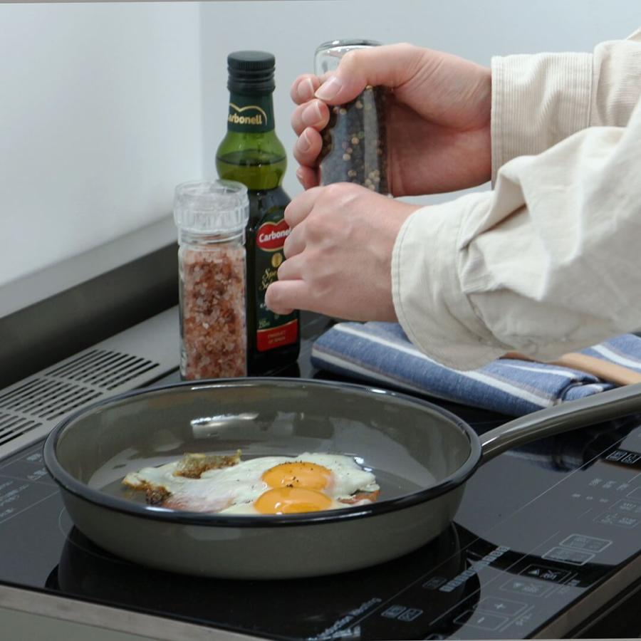 ( Enamel Flying Pan 24cm / ホーローフライパン MUNDER-EMAIL )琺瑯 フライパン キャンプ アウトドア ...