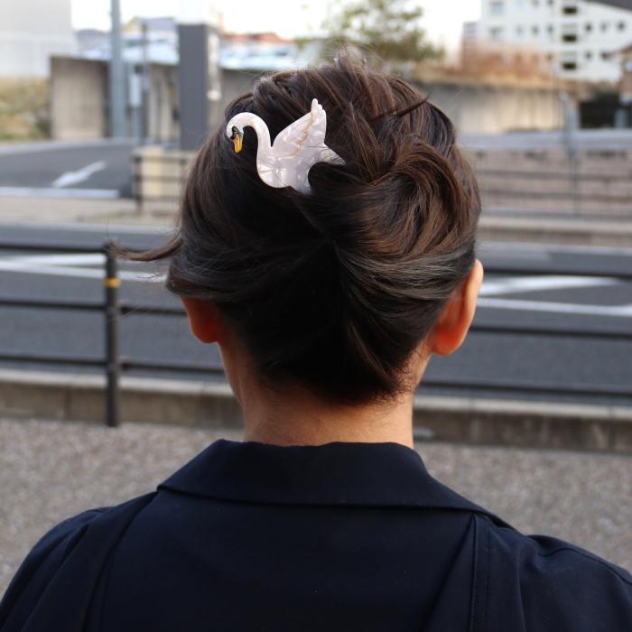 ククシュゼット 正規商品 かんざし ヘアコーム アクセ 鳥 個性的 おしゃれ Coucou Suzette 白鳥 ヘア スティック Swan ...