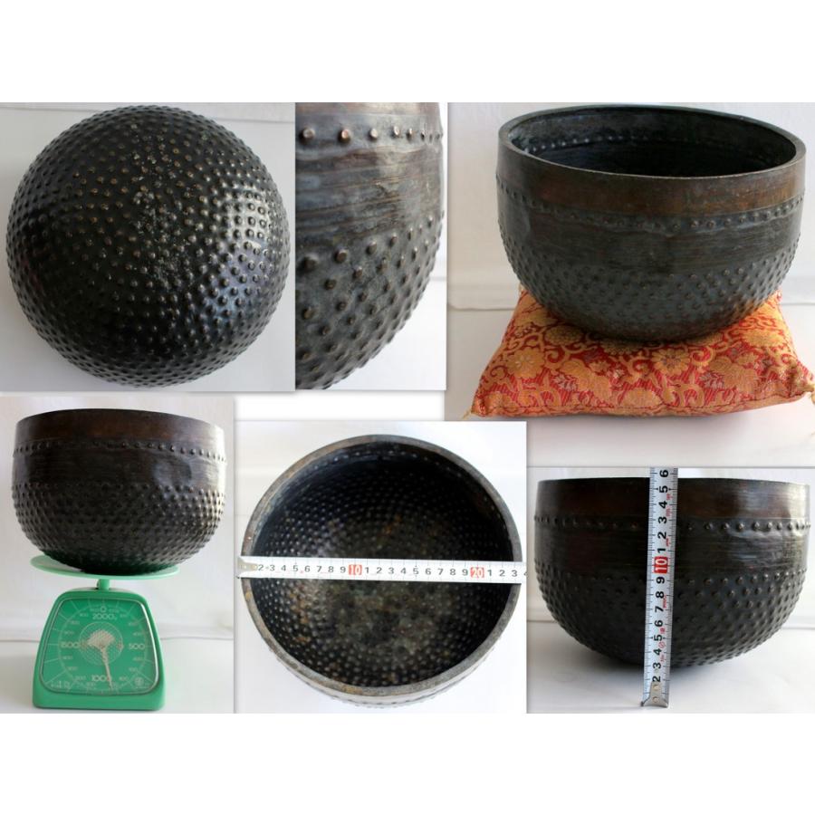 1382/中古・凹みあり！/打ち出し おりん 直径約23.5cm 高さ16cm 重量：930g ★寺院仏具.仏具.仏教美術 : 地産の黒部Yahoo!店 - 通販 - Yahoo!ショッピング