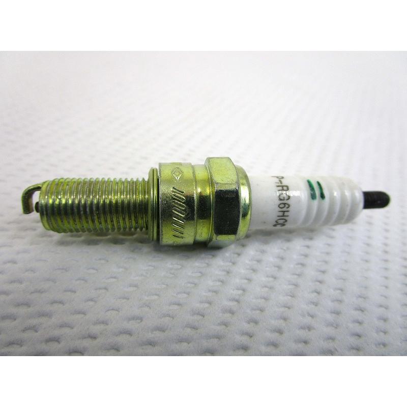 Bajaj 純正 パルサーRS200/ABS/パルサーNS200 スパークプラグ[1本]【CHAMPION RG6HCC】 #DK111028 ...