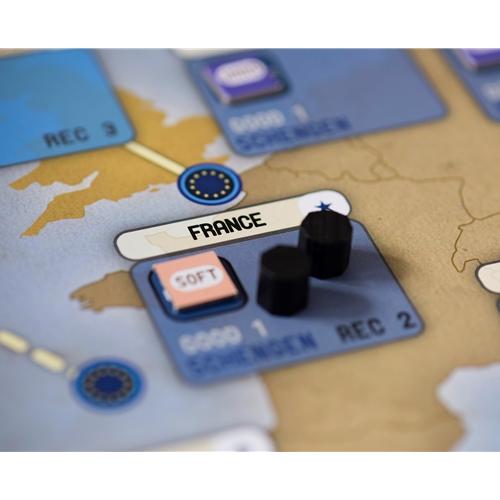 GMT: Labyrinth: The War on Terror, 5th Printing : クロノノーツゲーム - 通販 ...