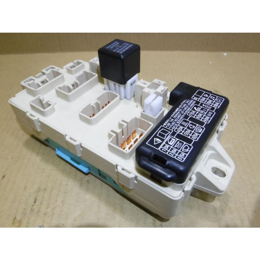 193256)平成13年 トッポBJ H42V ヒューズボックス／ジャンクションブロック MR551769 : 中古パーツKOBE - 通販 - Yahoo!ショッピング