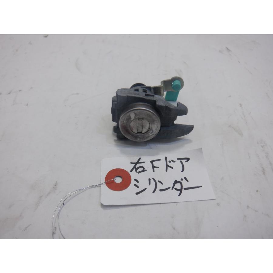 223187)平成21年 デミオ DE5FS キーシリンダーセット D6Y1-76-290F : 38437 : 中古パーツKOBE - 通販 - Yahoo!ショッピング