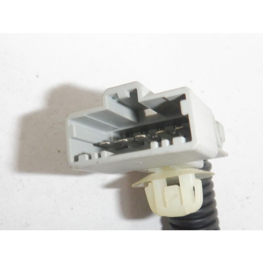 223294)平成18年 ライフ JB7 テールランプ左/テールライト左 33551-SFA-901 : 40649 : 中古パーツKOBE ...