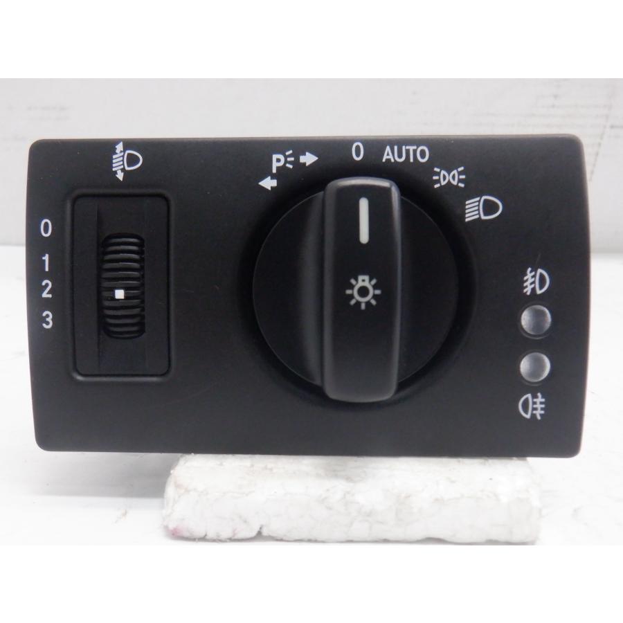 233125)平成23年 メルセデスベンツ Bクラス CBA-245232 ライトスイッチ : 中古パーツKOBE - 通販 - Yahoo ...