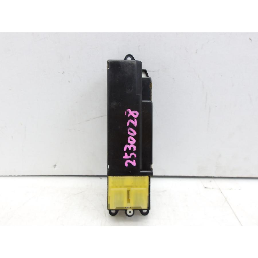 253028)平成19年 クラウン YXS10H パワーウィンドウスイッチ/集中スイッチ 84820-10040 : 中古パーツKOBE ...