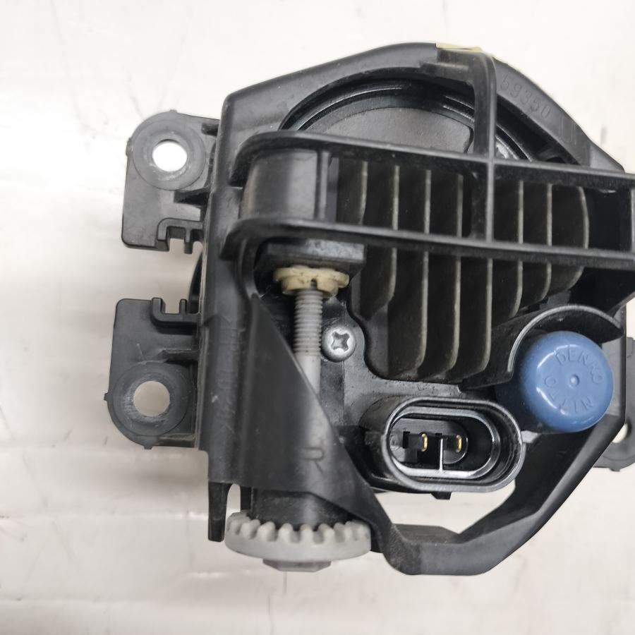 配送先指定アリ スズキ ハスラー ワゴンR N-BOX 等 フォグランプ 右 フォグライト 1ケ KOITO 114-11092 : タイヤカ ...