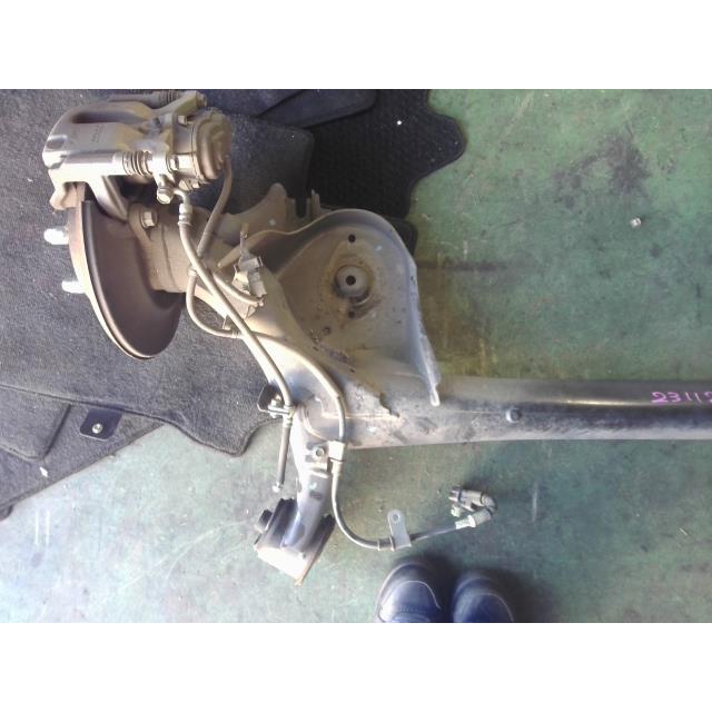 ヴェゼル DAA-RU3 RアクスルビームASSY 42100-T7A-J22 : 231129000253500 : 近松商会 - 通販 - Yahoo!ショッピング