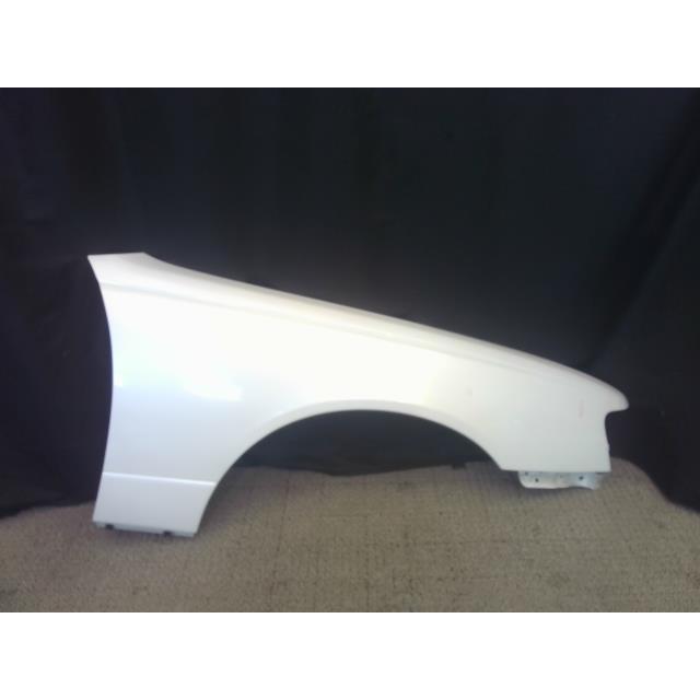 セドリック E-PY33 右Fフェンダー 63112-4P030 : 近松商会 - 通販 - Yahoo!ショッピング