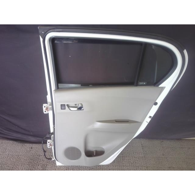 ミラ（ダイハツ） ミライース DBA-LA310S 右RドアASSY XF 4WD W24 M532 67003-B2191 : 近松商会 - 通販 - Yahoo!ショッピング