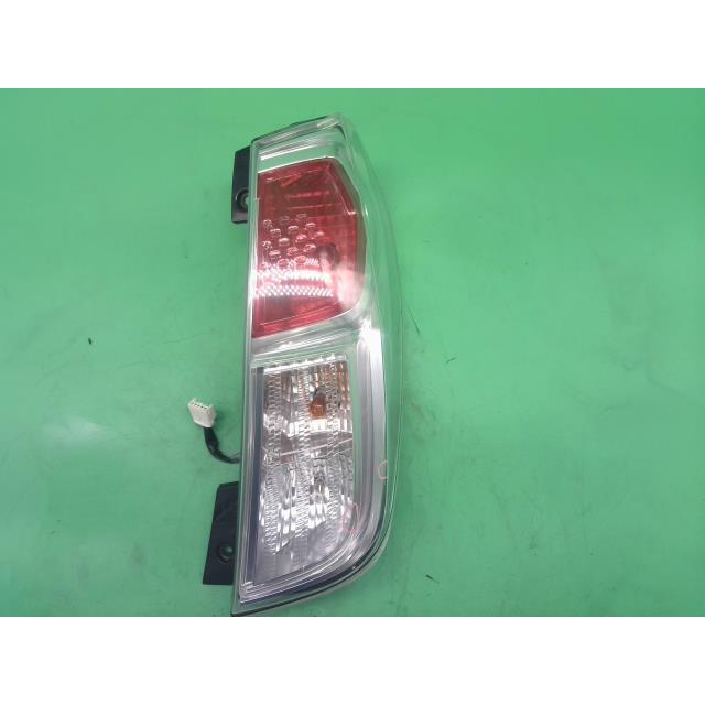 デイズルークス DBA-B21A 右テールランプ 1146-398 26550-6A02C : 近松商会 - 通販 - Yahoo!ショッピング