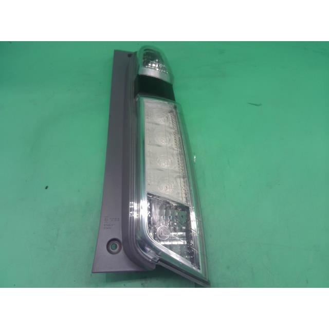 N-WGN DBA-JH1 右テールランプ G NH851M W1400 33500-T6G-N02 : 近松商会 - 通販 - Yahoo!ショッピング