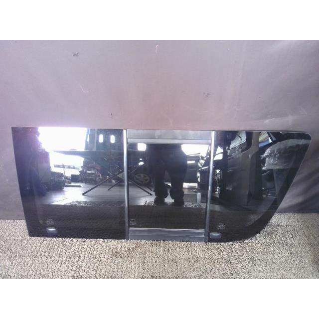 ハイエース LDF-KDH206K 右サイドガラス ロングDX 4WD 6人 1.25T 058 M2L3 62710-26480 : 近松商会 - 通販 - Yahoo!ショッピング