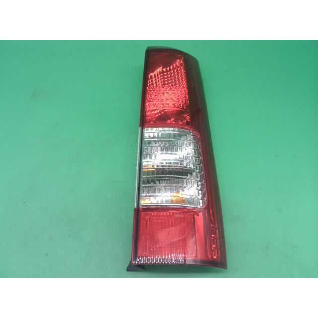 エブリイワゴン エブリィ ABA-DA64W 右テールランプ JPターボ 4WD ZDD 35603-68H1 35650-68H10 : 近松商会 - 通販 - Yahoo!ショッピング