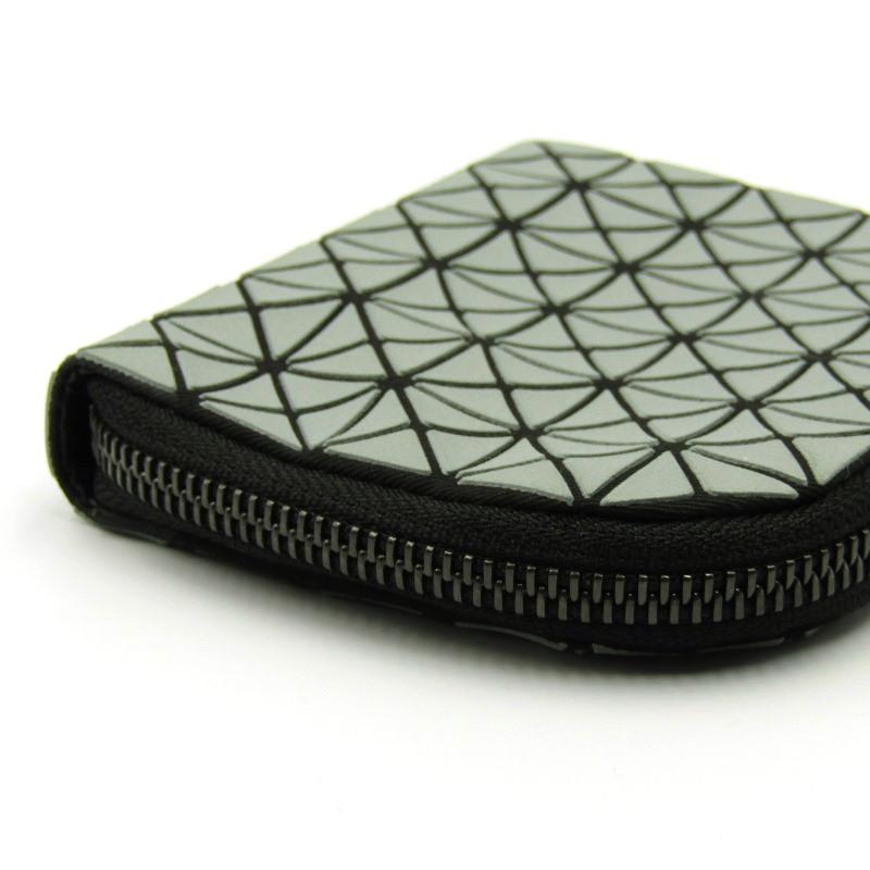 美品 BAO ISSEY MIYAKE バオバオ イッセイミヤケ ミニ財布 BB04-AG333-12 CLAM WALLET クラム ...
