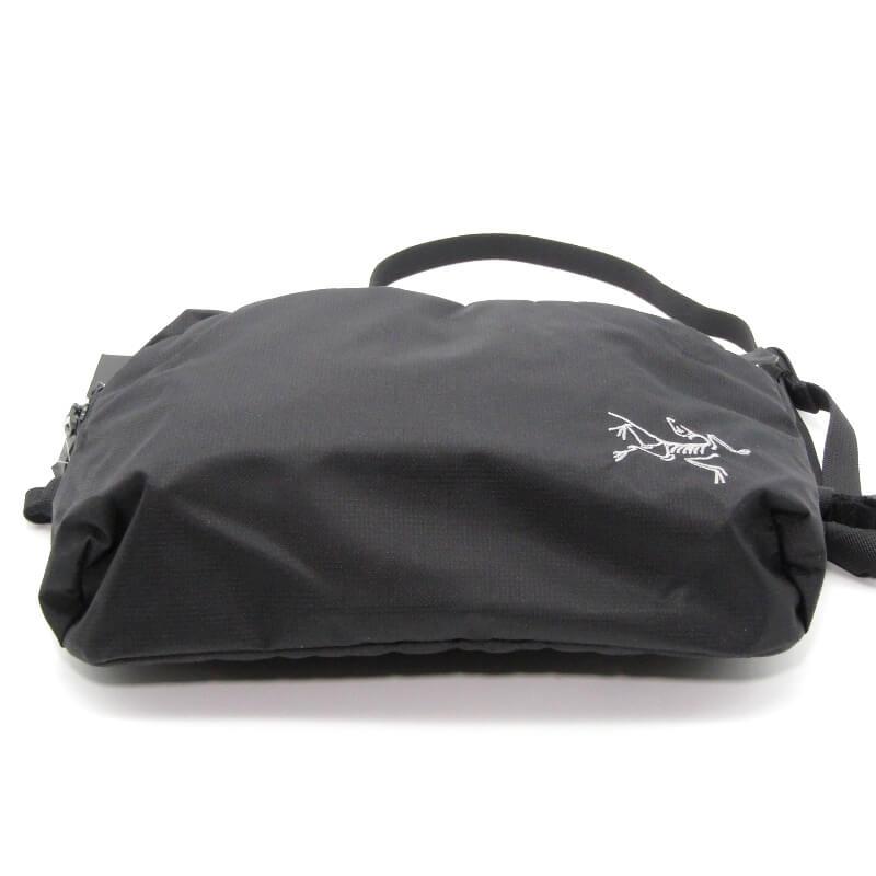 ARC'TERYX 未使用 アークテリクス クロスボディバック ヒリアド6 28414 HELIAD 6 ショルダーバッグ ブラック 黒 ...