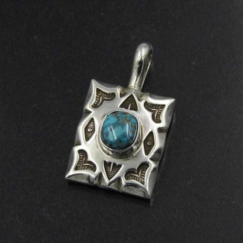 良品 Jennifer Curtis ナバホ族 ペンダント ターコイズ ジェニファーカーティス ネックレストップ インディアンジュエリー 中古 ...