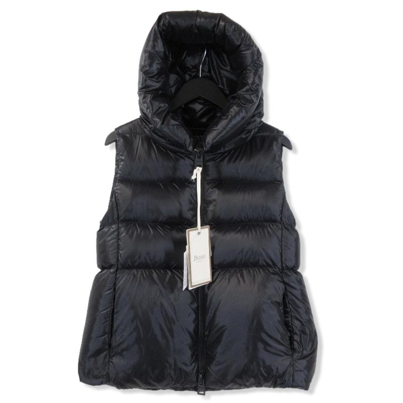 美品 HERNO ヘルノ ダウンベスト PI1308D-12370-9300 GLOBE FAST5DEGRADABLE ウエストコート ...