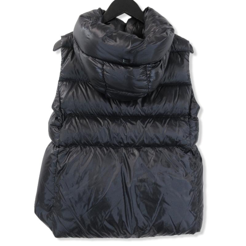 美品 HERNO ヘルノ ダウンベスト PI1308D-12370-9300 GLOBE FAST5DEGRADABLE ウエストコート ...