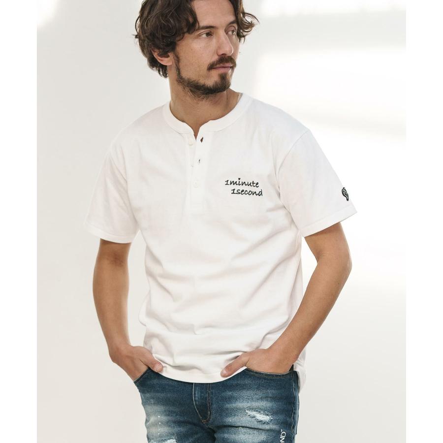 1minute 1second（ワンミニットワンセカンド） 【30%OFF】cursive print henley neck cut ...