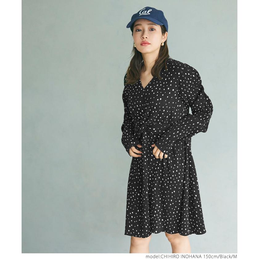 coca セール★2490円→990円 ワンピース レディース 楊柳プリーツ ランダムプリーツ Aライン 裾フレア しぼ感 深Vネック ドット柄 長袖 GC メール便不可 FB25 ...