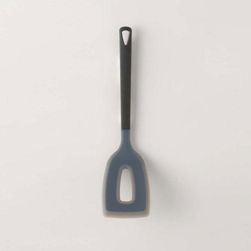 マーナ トライアングリップ シリコーンターナー ブラック K537BK : 4976404253792 : cocoatta - 通販 - Yahoo!ショッピング