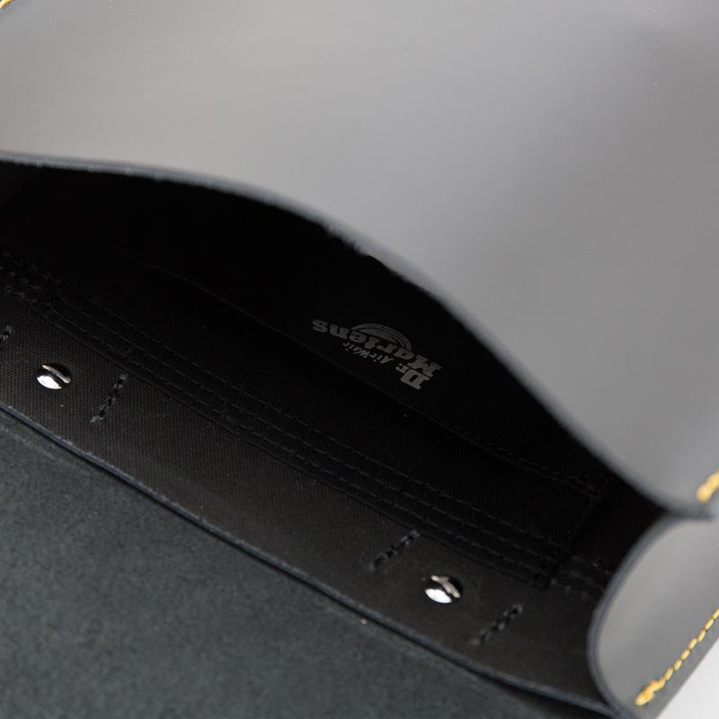 Dr.Martens ドクターマーチン ミニ レザーバックパック AB101001 Dr.Martens ドクターマーチン ミニ レザーバックパック AB101001